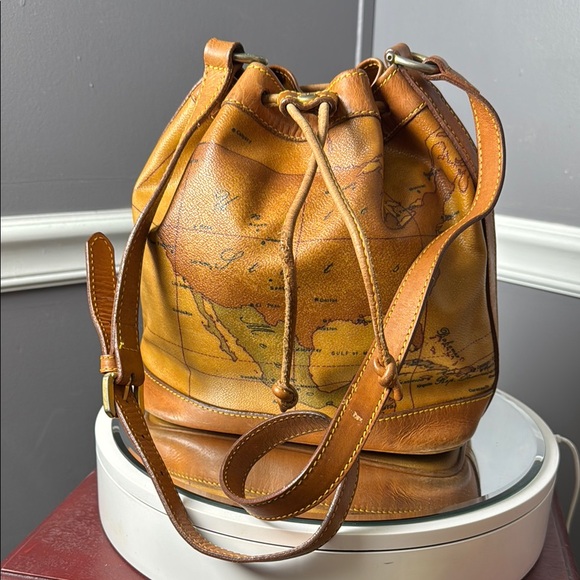 Alviero Martini | Bags | Alviero Martini Map Print Leather Bucket Bag ...